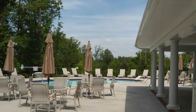 The Manor At Hunton Park Club House and Pool